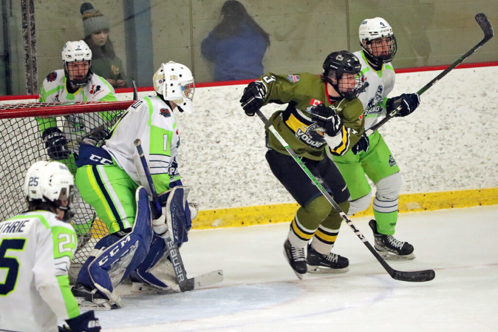 GALLERY: Voodoos hold off Paper Kings | NOJHL League Site